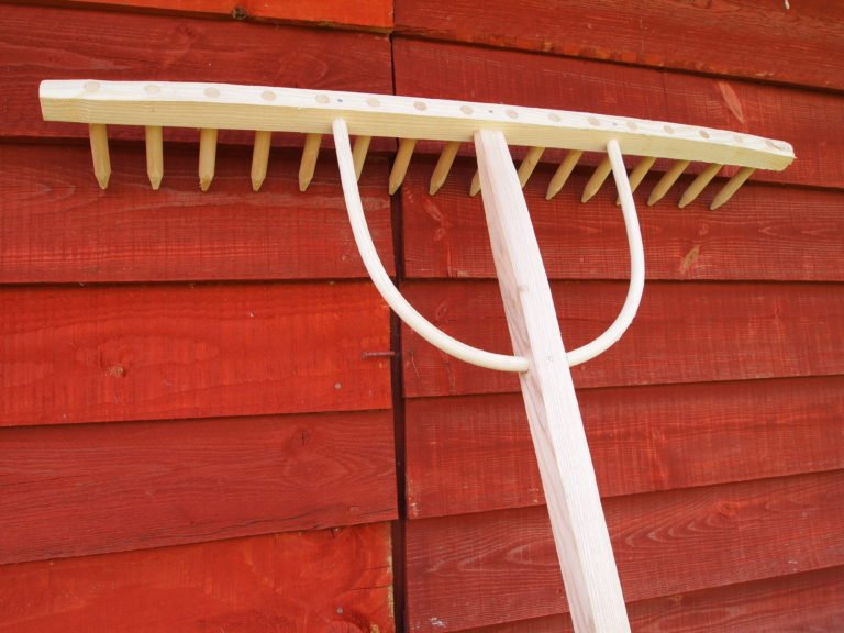 Wooden Hay Rake - Scythe Cymru